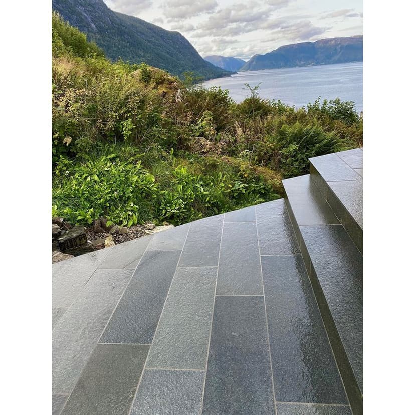 Skifer: Naturlig styrke og karakter - Modena Fliser